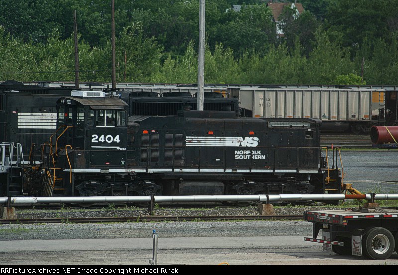 NS 2404